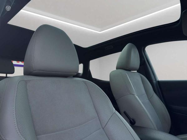 White Nissan Qashqai 2015 in Kaunas, with an engine capacity of 1.60 L and mileage of 286 thousand km for 9699 €, photo 9 on AUTOMOTO.COM.LV