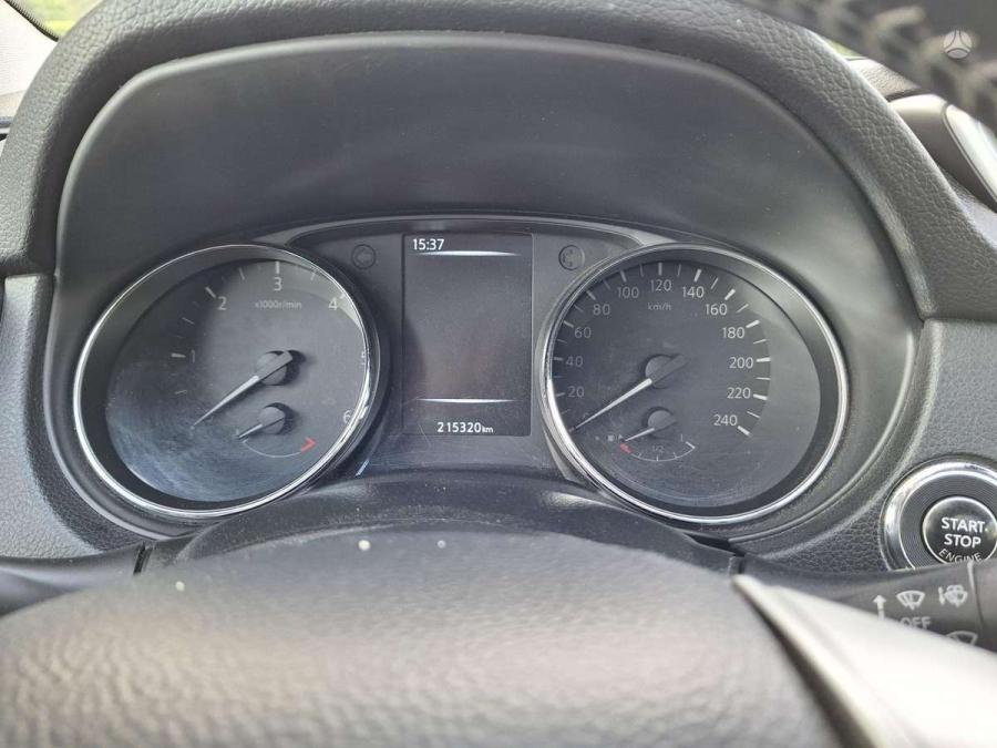 Белый Ниссан Кашкай 2015 в Кельме, объемом двигателя 1.60 л и пробегом 210 тыс. км за 6200 €, фото 12 на AUTOMOTO.COM.LV