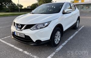 White Nissan Qashqai 2015 in Riga, with an engine capacity of 1.60 L and mileage of 178 thousand km for 7700 €, photo 3 on AUTOMOTO.COM.LV