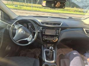 Balts Nissan Qashqai 2015 Tauragė, ar dzinēja tilpumu 1.20 L un nobraukumu 179 tūkst. km par 7200 €, foto 6 vietnē AUTOMOTO.COM.LV