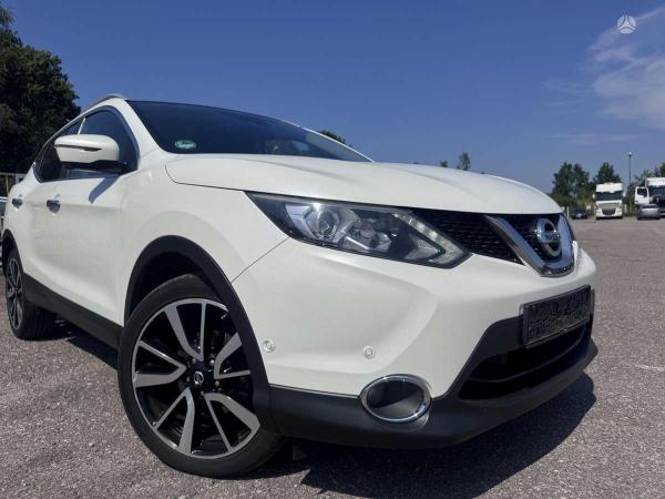 Balts Nissan Qashqai 2015 Alīta, ar dzinēja tilpumu 1.46 L un nobraukumu 220 tūkst. km par 9200 €, foto 4 vietnē AUTOMOTO.COM.LV