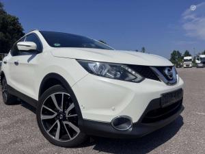 White Nissan Qashqai 2015 in Alytus, with an engine capacity of 1.46 L and mileage of 220 thousand km for 9200 €, photo 5 on AUTOMOTO.COM.LV