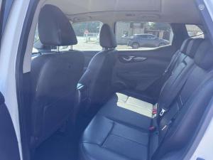 White Nissan Qashqai 2015 in Alytus, with an engine capacity of 1.46 L and mileage of 220 thousand km for 9200 €, photo 17 on AUTOMOTO.COM.LV