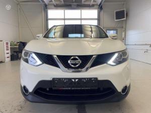 White Nissan Qashqai 2015 in Radviliskis, with an engine capacity of 1.46 L and mileage of 237 thousand km for 7650 €, photo 6 on AUTOMOTO.COM.LV