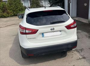 Белый Ниссан Кашкай 2015 в Таураге, объемом двигателя 1.60 л и пробегом 146 тыс. км за 7900 €, фото 9 на AUTOMOTO.COM.LV