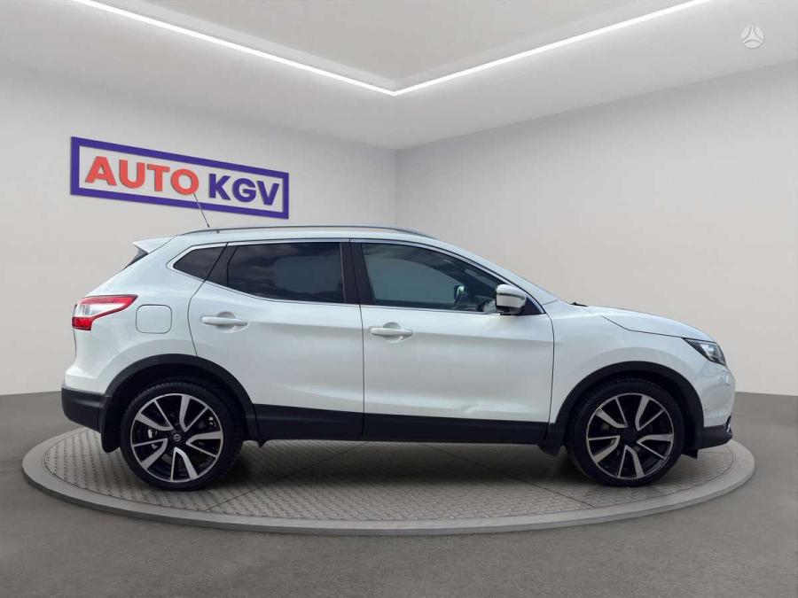 Белый Ниссан Кашкай 2015 в Каунас, объемом двигателя 1.60 л и пробегом 286 тыс. км за 9699 €, фото 7 на AUTOMOTO.COM.LV