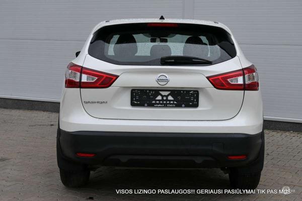 White Nissan Qashqai 2015 in Kretinga, with an engine capacity of 1.20 L and mileage of 138 thousand km for 7350 €, photo 8 on AUTOMOTO.COM.LV