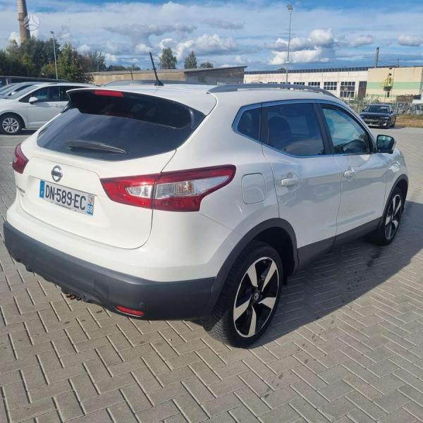 Balts Nissan Qashqai 2015 Tauragė, ar dzinēja tilpumu 1.60 L un nobraukumu 190 tūkst. km par 7250 €, foto 4 vietnē AUTOMOTO.COM.LV