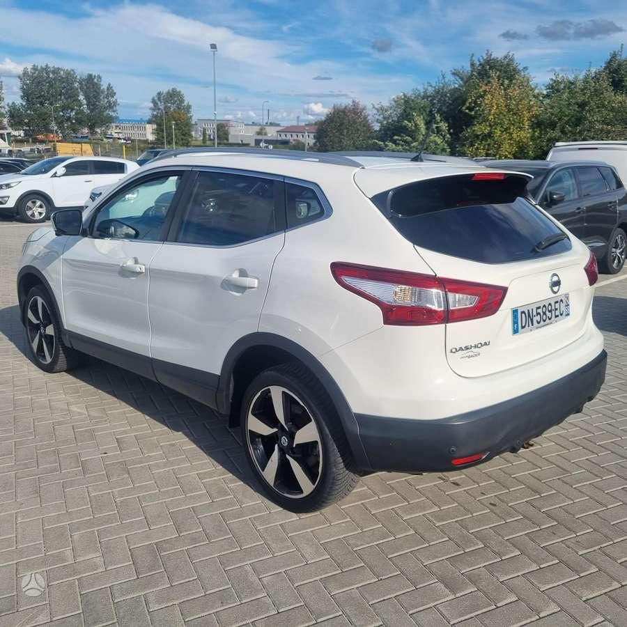 Balts Nissan Qashqai 2015 Tauragė, ar dzinēja tilpumu 1.60 L un nobraukumu 190 tūkst. km par 7250 €, foto 6 vietnē AUTOMOTO.COM.LV