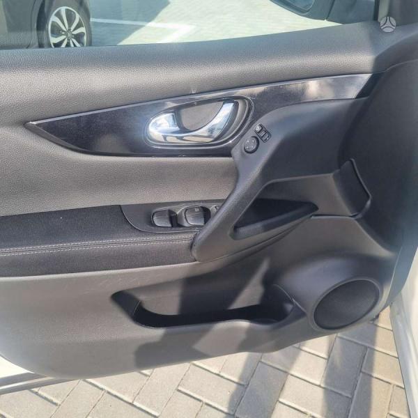 Balts Nissan Qashqai 2015 Tauragė, ar dzinēja tilpumu 1.60 L un nobraukumu 190 tūkst. km par 7250 €, foto 9 vietnē AUTOMOTO.COM.LV