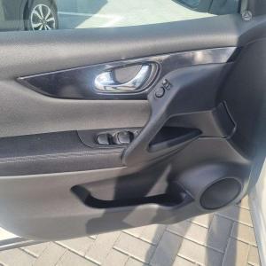 Balts Nissan Qashqai 2015 Tauragė, ar dzinēja tilpumu 1.60 L un nobraukumu 190 tūkst. km par 7250 €, foto 9 vietnē AUTOMOTO.COM.LV