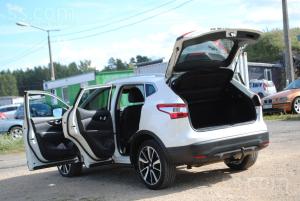 White Nissan Qashqai 2015 in Riga, with an engine capacity of 1.60 L and mileage of 246 thousand km for 7990 €, photo 9 on AUTOMOTO.COM.LV