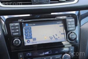 White Nissan Qashqai 2015 in Riga, with an engine capacity of 1.60 L and mileage of 246 thousand km for 7990 €, photo 21 on AUTOMOTO.COM.LV