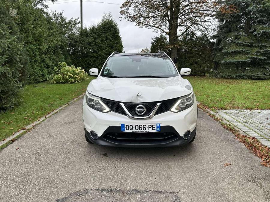 Balts Nissan Qashqai 2015 Kauņa, ar dzinēja tilpumu 1.62 L un nobraukumu 240 tūkst. km par 6400 €, foto 3 vietnē AUTOMOTO.COM.LV