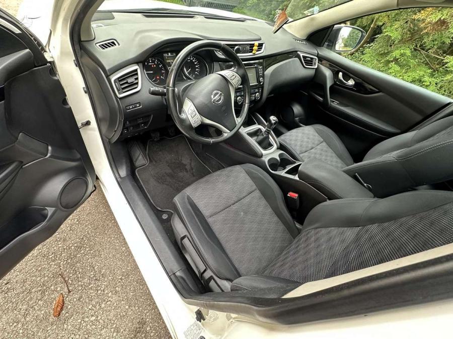 Balts Nissan Qashqai 2015 Kauņa, ar dzinēja tilpumu 1.62 L un nobraukumu 240 tūkst. km par 6400 €, foto 10 vietnē AUTOMOTO.COM.LV