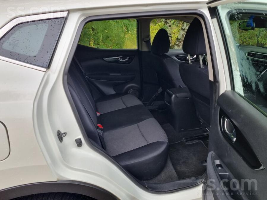 Balts Nissan Qashqai 2015 Ogre, ar dzinēja tilpumu 1.60 L un nobraukumu 209 tūkst. km par 7100 €, foto 9 vietnē AUTOMOTO.COM.LV