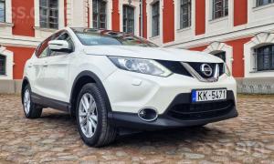 White Nissan Qashqai 2016 in Riga, with an engine capacity of 1.60 L and mileage of 84 thousand km for 13500 €, photo 5 on AUTOMOTO.COM.LV