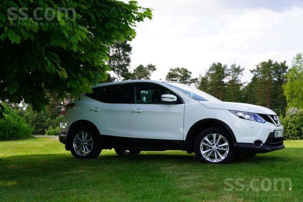 Balts Nissan Qashqai 2016 Rīga, ar dzinēja tilpumu 1.20 L un nobraukumu 180 tūkst. km par 3400 €, foto 1 vietnē AUTOMOTO.COM.LV