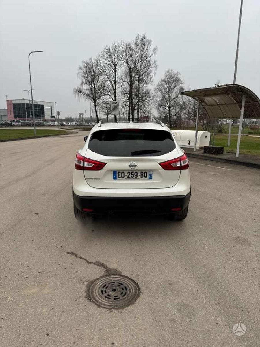 Balts Nissan Qashqai 2016 Tauragė, ar dzinēja tilpumu 1.20 L un nobraukumu 125 tūkst. km par 7400 €, foto 6 vietnē AUTOMOTO.COM.LV