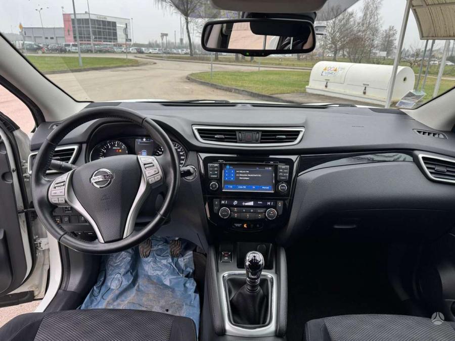 Balts Nissan Qashqai 2016 Tauragė, ar dzinēja tilpumu 1.20 L un nobraukumu 125 tūkst. km par 7400 €, foto 16 vietnē AUTOMOTO.COM.LV
