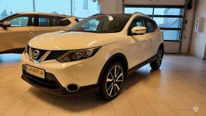 White Nissan Qashqai 2016 in Siauliai, with an engine capacity of 1.20 L and mileage of 99 thousand km for 11200 €, photo 3 on AUTOMOTO.COM.LV