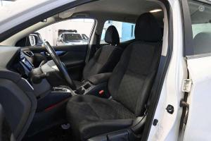 White Nissan Qashqai 2016 in Vilnius, with an engine capacity of 1.20 L and mileage of 190 thousand km for 4300 €, photo 7 on AUTOMOTO.COM.LV