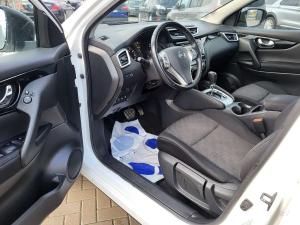 White Nissan Qashqai 2016 in Taurage, with an engine capacity of 1.20 L and mileage of 152 thousand km for 7500 €, photo 19 on AUTOMOTO.COM.LV