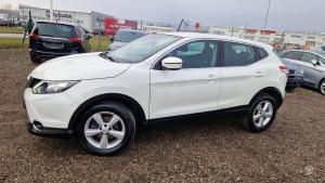 White Nissan Qashqai 2016 in Marijampole, with an engine capacity of 1.46 L and mileage of 124 thousand km for 10490 €, photo 5 on AUTOMOTO.COM.LV