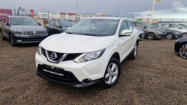 White Nissan Qashqai 2016 in Marijampole, with an engine capacity of 1.50 L and mileage of 124 thousand km for 10490 €, photo 1 on AUTOMOTO.COM.LV