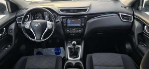White Nissan Qashqai 2016 in Taurage, with an engine capacity of 1.20 L and mileage of 102 thousand km for 8300 €, photo 9 on AUTOMOTO.COM.LV