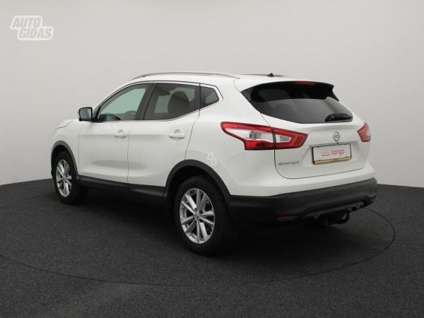 White Nissan Qashqai 2016 in Vilnius, with an engine capacity of 1.50 L and mileage of 238 thousand km for 9999 €, photo 7 on AUTOMOTO.COM.LV
