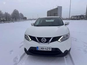 White Nissan Qashqai 2016 in Marijampole, with an engine capacity of 1.46 L and mileage of 179 thousand km for 7700 €, photo 5 on AUTOMOTO.COM.LV