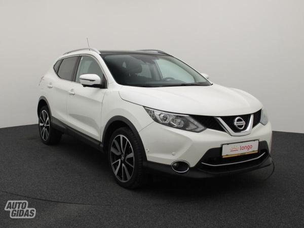 White Nissan Qashqai 2016 in Vilnius, with an engine capacity of 1.20 L and mileage of 175 thousand km for 10999 €, photo 10 on AUTOMOTO.COM.LV