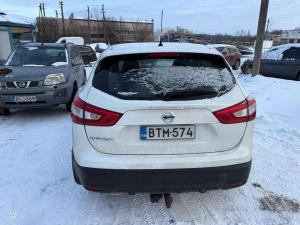 White Nissan Qashqai 2016 in Kelme, with an engine capacity of 1.20 L and mileage of 175 thousand km for 5150 €, photo 3 on AUTOMOTO.COM.LV