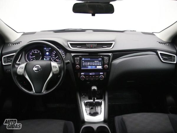 White Nissan Qashqai 2016 in Vilnius, with an engine capacity of 1.20 L and mileage of 169 thousand km for 9399 €, photo 2 on AUTOMOTO.COM.LV