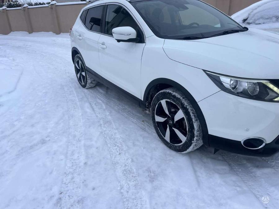 Balts Nissan Qashqai 2016 Jurbarkas, ar dzinēja tilpumu 1.60 L un nobraukumu 194 tūkst. km par 8300 €, foto 6 vietnē AUTOMOTO.COM.LV