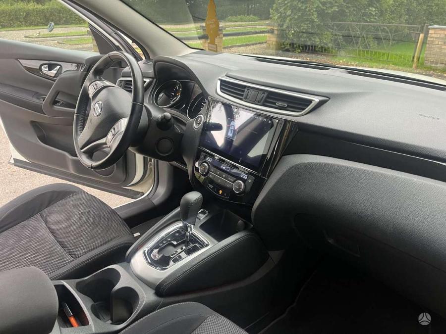 Balts Nissan Qashqai 2016 Jurbarkas, ar dzinēja tilpumu 1.60 L un nobraukumu 194 tūkst. km par 8300 €, foto 12 vietnē AUTOMOTO.COM.LV