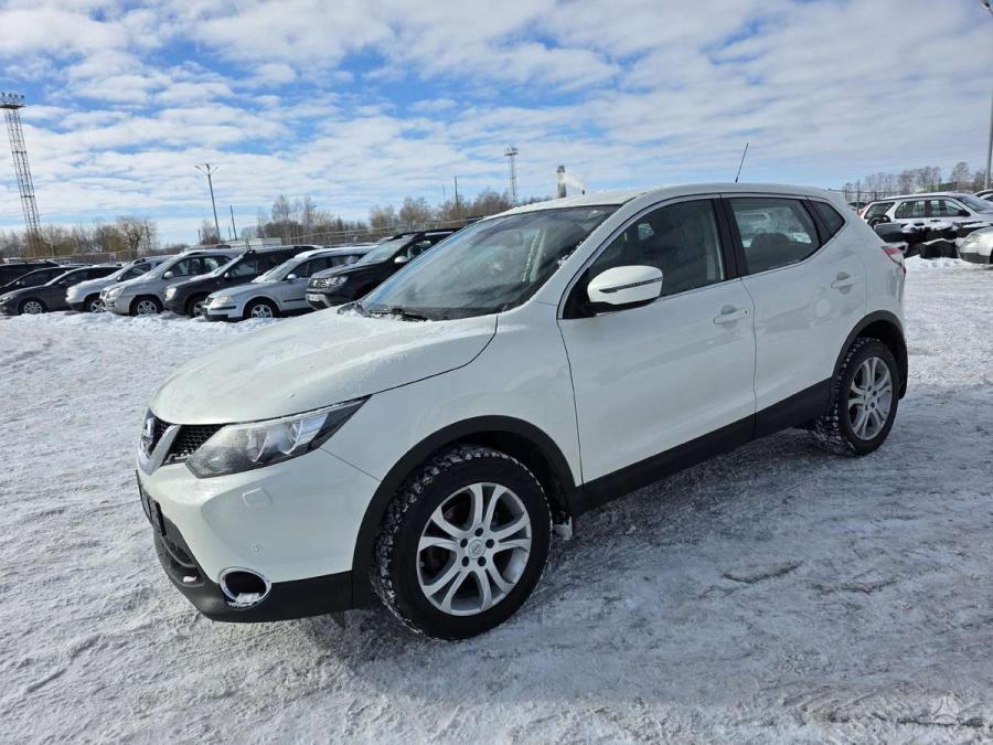 Balts Nissan Qashqai 2016 Marijampole, ar dzinēja tilpumu 1.46 L un nobraukumu 243 tūkst. km par 7450 €, foto 2 vietnē AUTOMOTO.COM.LV