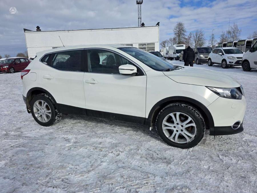 Balts Nissan Qashqai 2016 Marijampole, ar dzinēja tilpumu 1.46 L un nobraukumu 243 tūkst. km par 7450 €, foto 14 vietnē AUTOMOTO.COM.LV