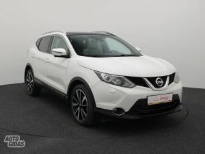 White Nissan Qashqai 2016 in Vilnius, with an engine capacity of 1.20 L and mileage of 64 thousand km for 12899 €, photo 10 on AUTOMOTO.COM.LV