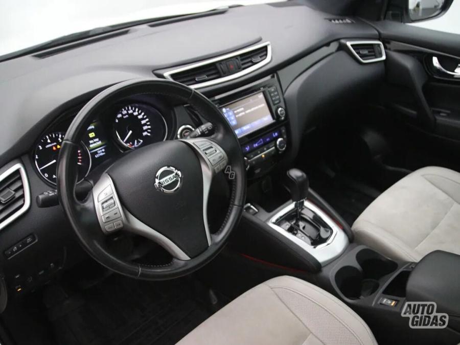 White Nissan Qashqai 2016 in Vilnius, with an engine capacity of 1.20 L and mileage of 64 thousand km for 12899 €, photo 16 on AUTOMOTO.COM.LV