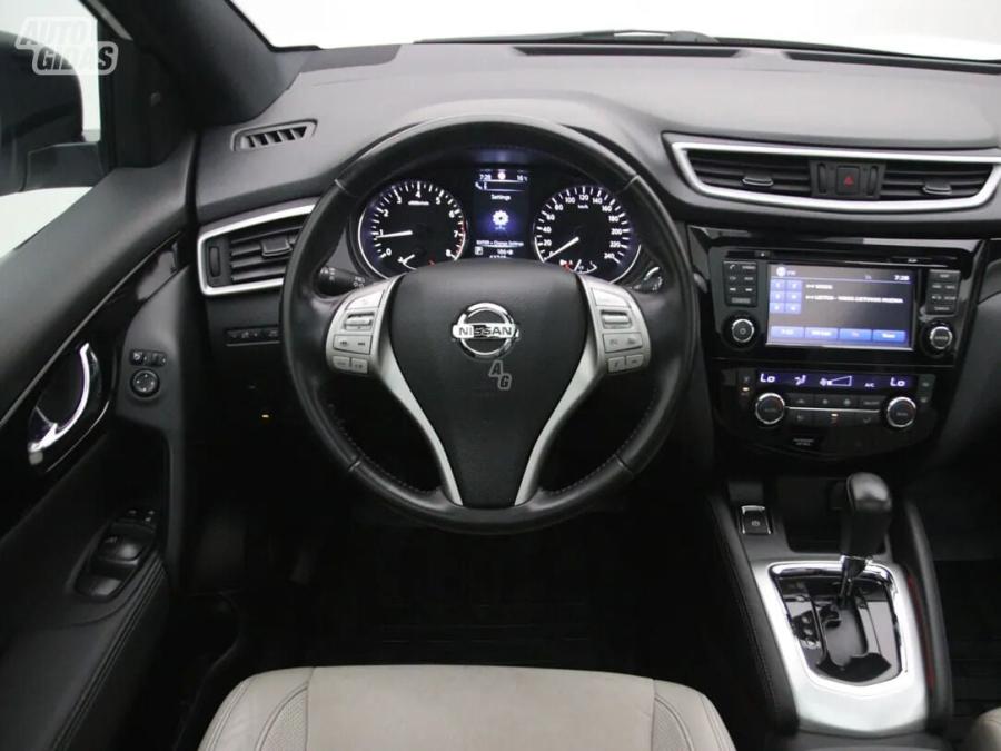 White Nissan Qashqai 2016 in Vilnius, with an engine capacity of 1.20 L and mileage of 64 thousand km for 12899 €, photo 17 on AUTOMOTO.COM.LV