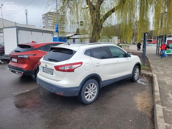 Balts Nissan Qashqai 2016 Viļņa, ar dzinēja tilpumu 1.60 L un nobraukumu 120 tūkst. km par 4200 €, foto 2 vietnē AUTOMOTO.COM.LV