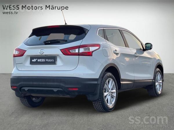 Balts Nissan Qashqai 2016 Rīga, ar dzinēja tilpumu 1.60 L un nobraukumu 101 tūkst. km par 11990 €, foto 2 vietnē AUTOMOTO.COM.LV