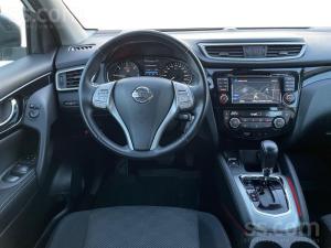 White Nissan Qashqai 2016 in Riga, with an engine capacity of 1.60 L and mileage of 101 thousand km for 11990 €, photo 10 on AUTOMOTO.COM.LV