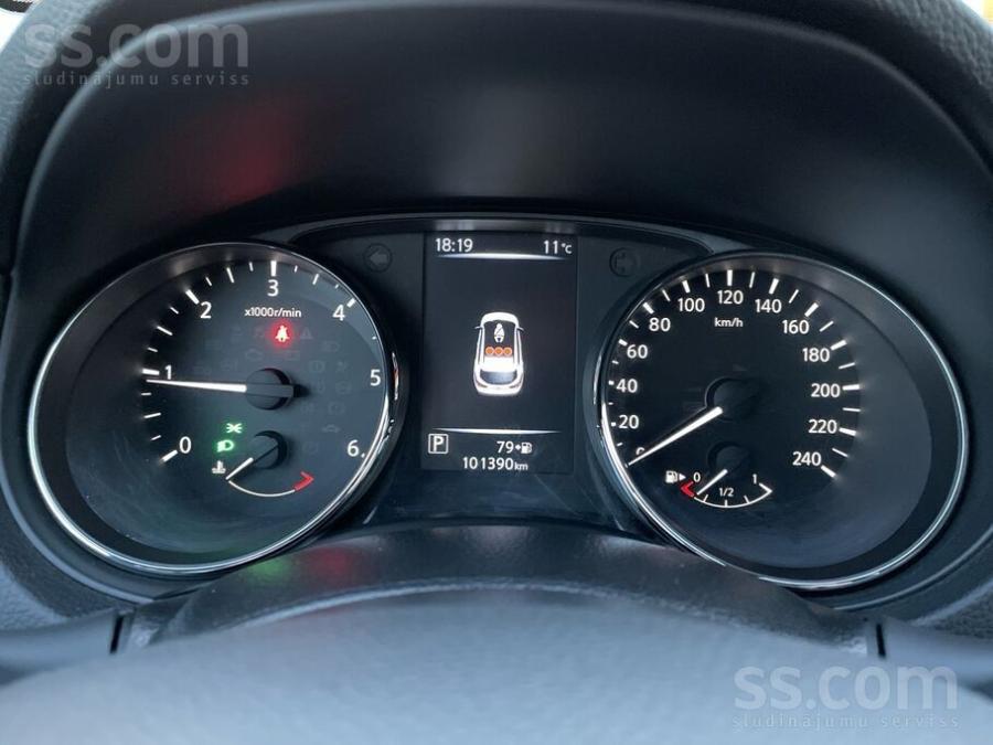 White Nissan Qashqai 2016 in Riga, with an engine capacity of 1.60 L and mileage of 101 thousand km for 11990 €, photo 14 on AUTOMOTO.COM.LV