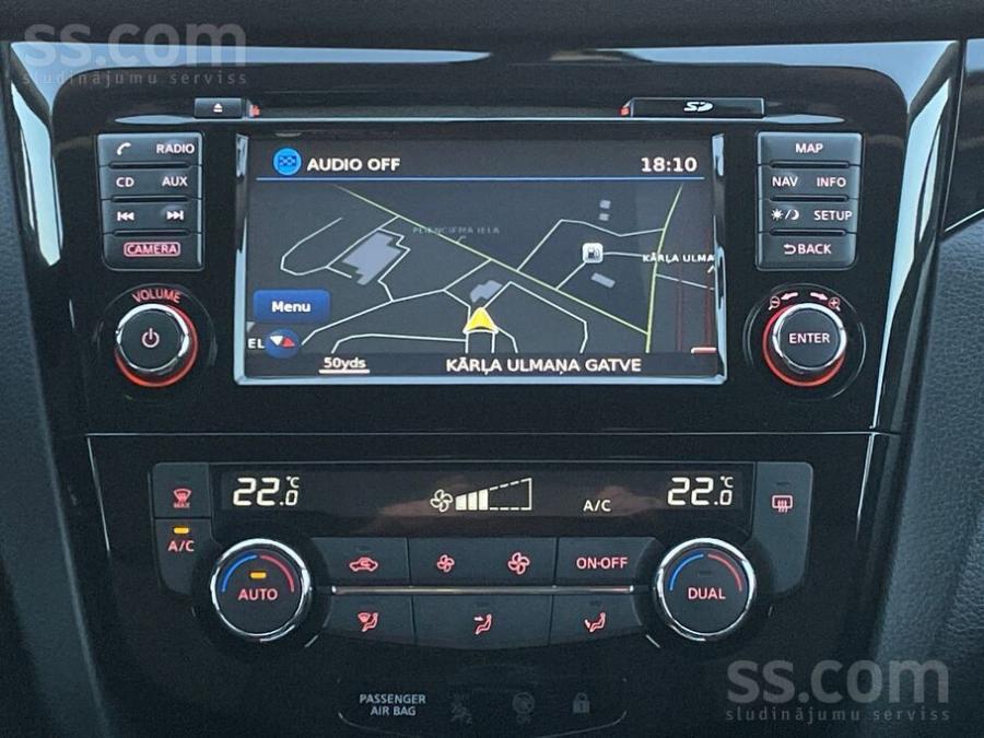 White Nissan Qashqai 2016 in Riga, with an engine capacity of 1.60 L and mileage of 101 thousand km for 11990 €, photo 15 on AUTOMOTO.COM.LV