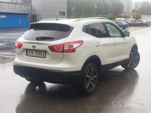 Белый Ниссан Кашкай 2016 в Рига, объемом двигателя 1.60 л и пробегом 100 тыс. км за 9165 €, фото 4 на AUTOMOTO.COM.LV