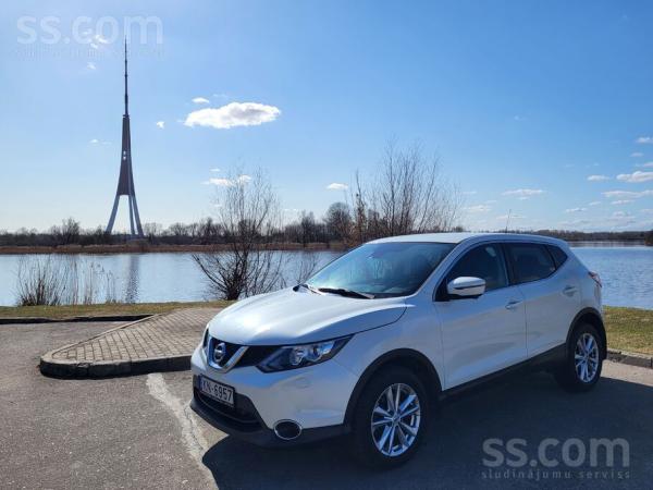 Белый Ниссан Кашкай 2016 в Рига, объемом двигателя 1.60 л и пробегом 140 тыс. км за 7700 €, фото 1 на AUTOMOTO.COM.LV
