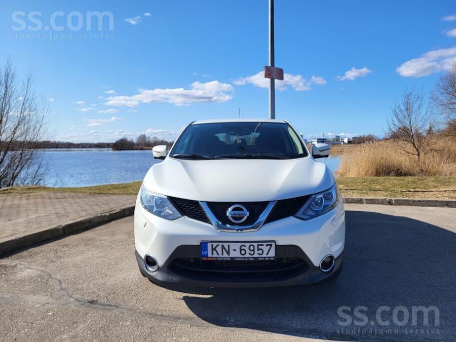 Balts Nissan Qashqai 2016 Rīga, ar dzinēja tilpumu 1.60 L un nobraukumu 140 tūkst. km par 7700 €, foto 3 vietnē AUTOMOTO.COM.LV